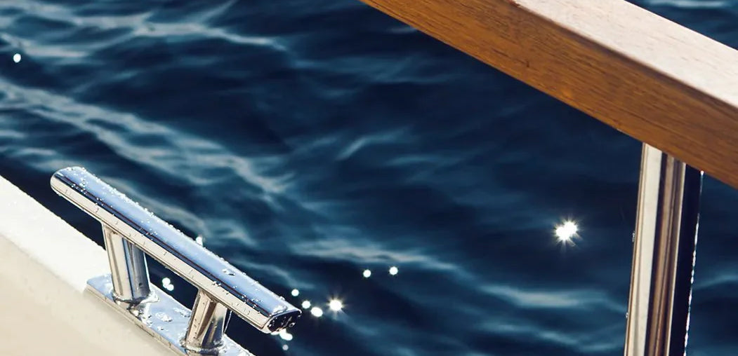 Equipment and merchandise items for Targa motorboats – Targa Shop